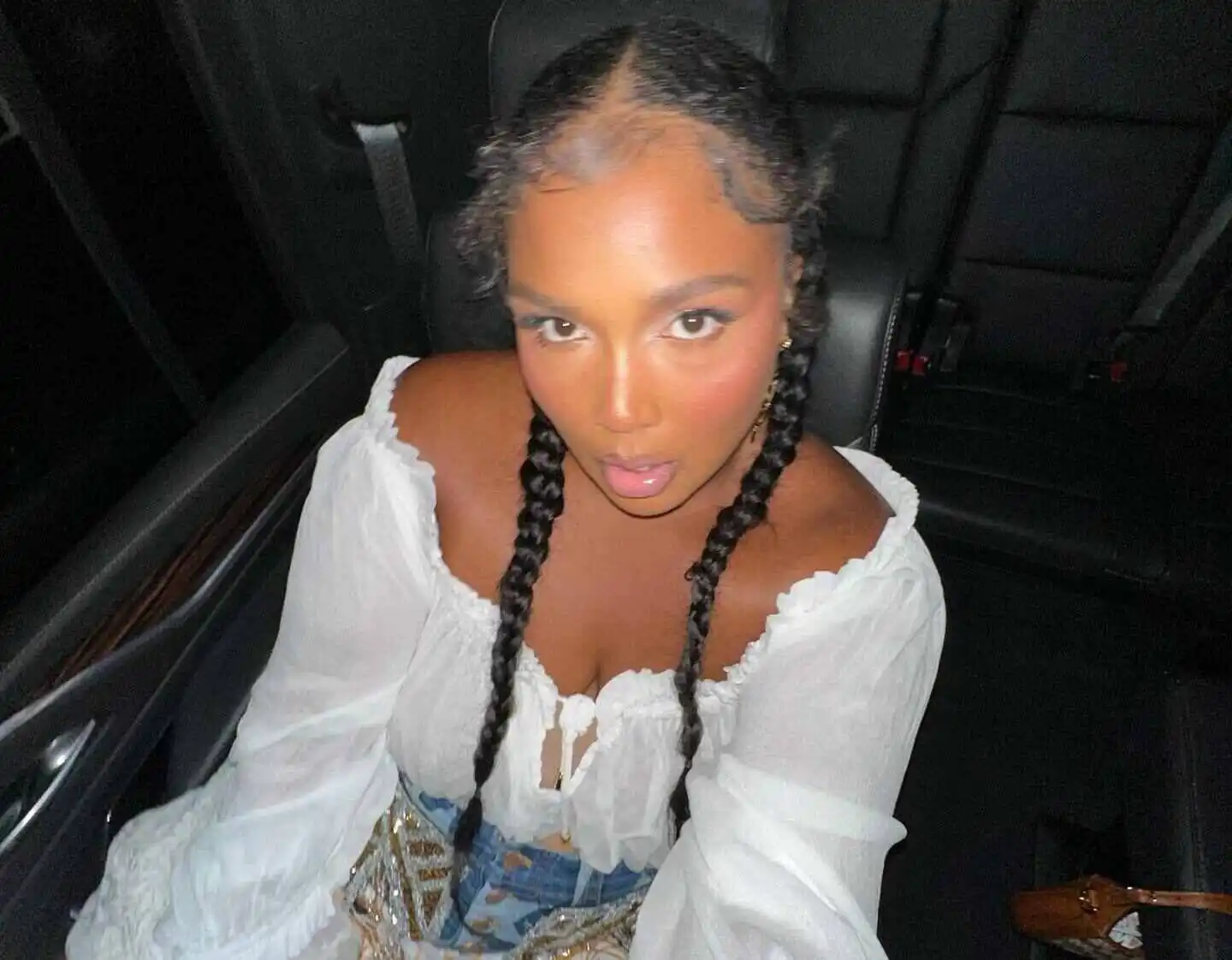 Lizzo Shocks Her Fans With Amazing Weight-loss Transformation - Check ...